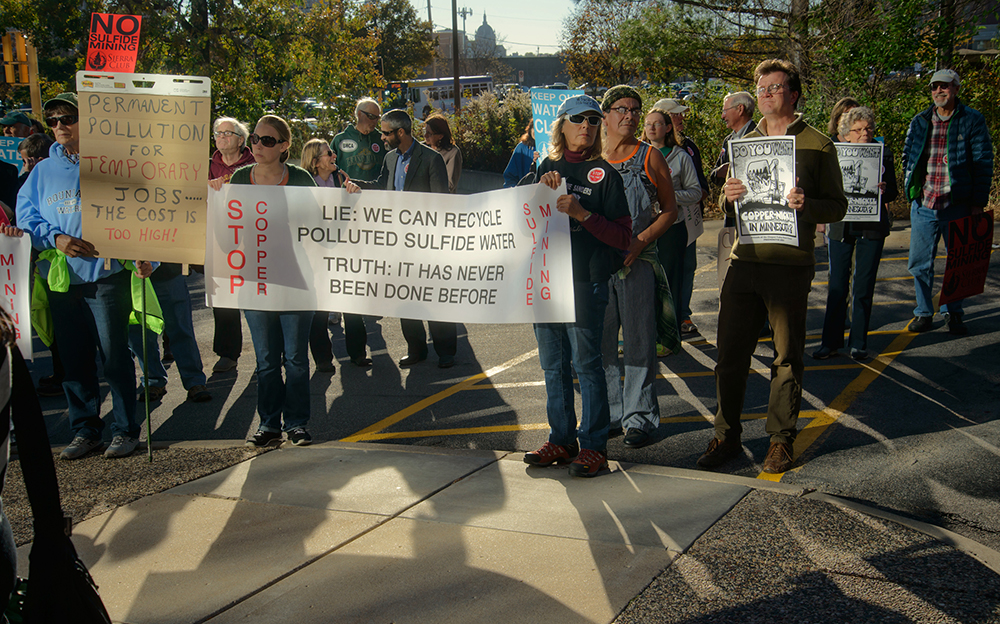 _DSC1166 1-Exposure 1000 - LeftMN